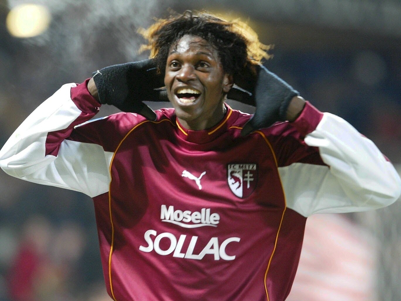 Le parcours d'Emmanuel Adebayor : Histoire des transferts, clubs, et ...