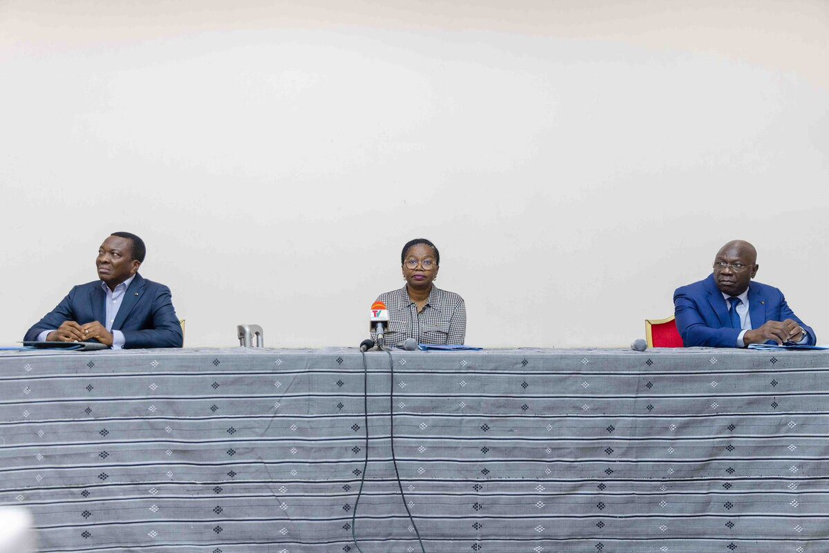 Togo : Victoire Tomégah-Dogbé dirige une séance de travail cruciale ...